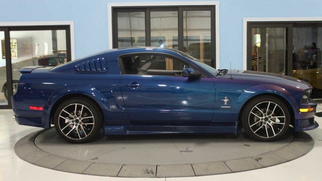 Video: Cruising the Autobahn at 140+ MPH in an S197 Ford Mustang ...