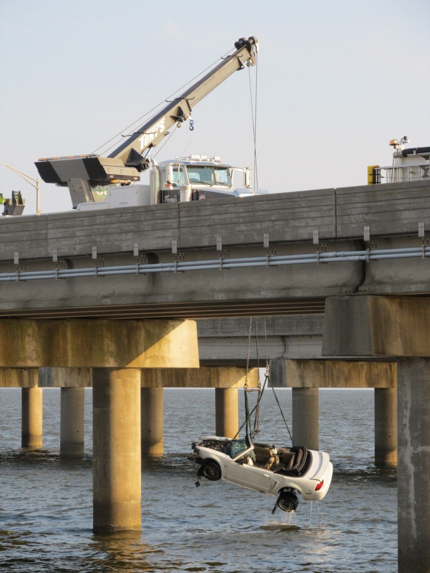 Photo of the day: Mustang convertible takes plunge into waters of ...