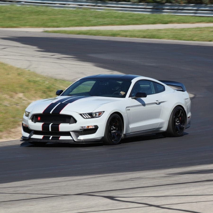 2016 Shelby GT350R Mustang Photos and Video at Grattan Raceway ...