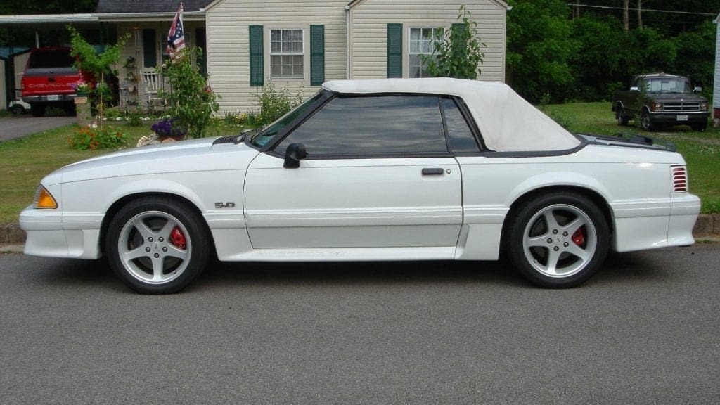 1992 Ford Mustang - Ultimate Guide