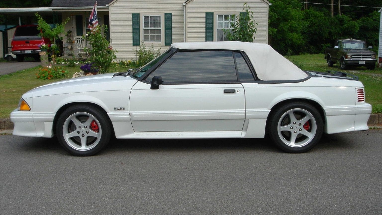 1992 Ford Mustang - Ultimate Guide