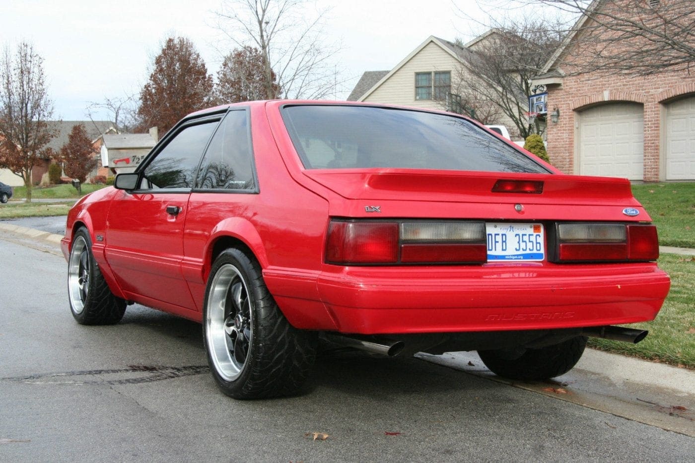 1990 Ford Mustang Research Center