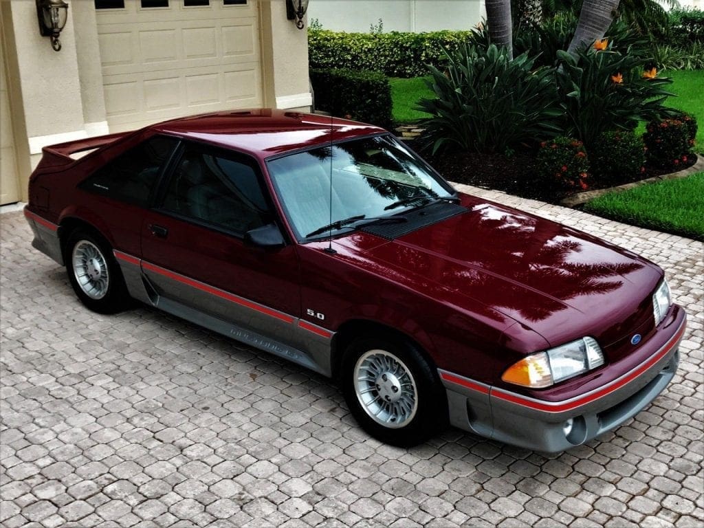 1988 Ford Mustang Pictures
