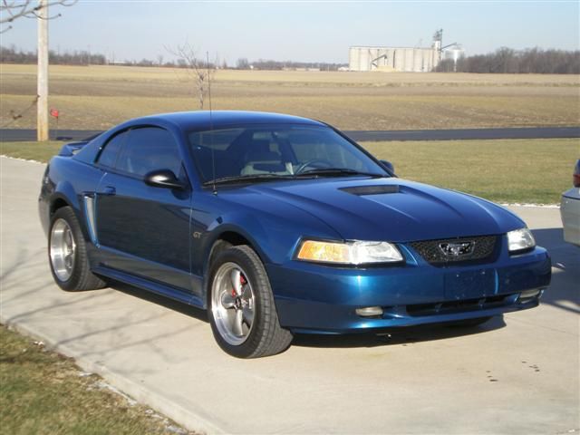 Atlantic Blue 2000 Ford Mustang