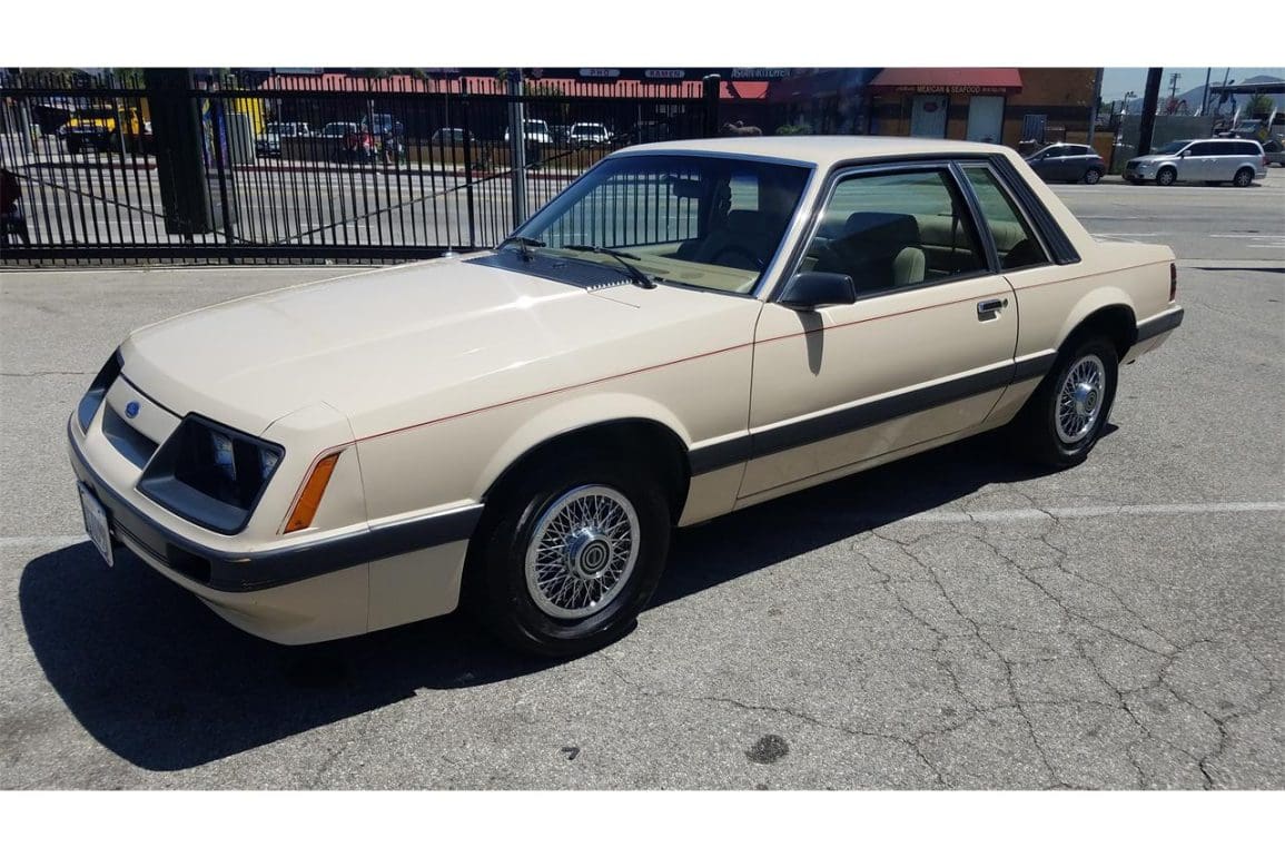 1986 Ford Mustang Research Center