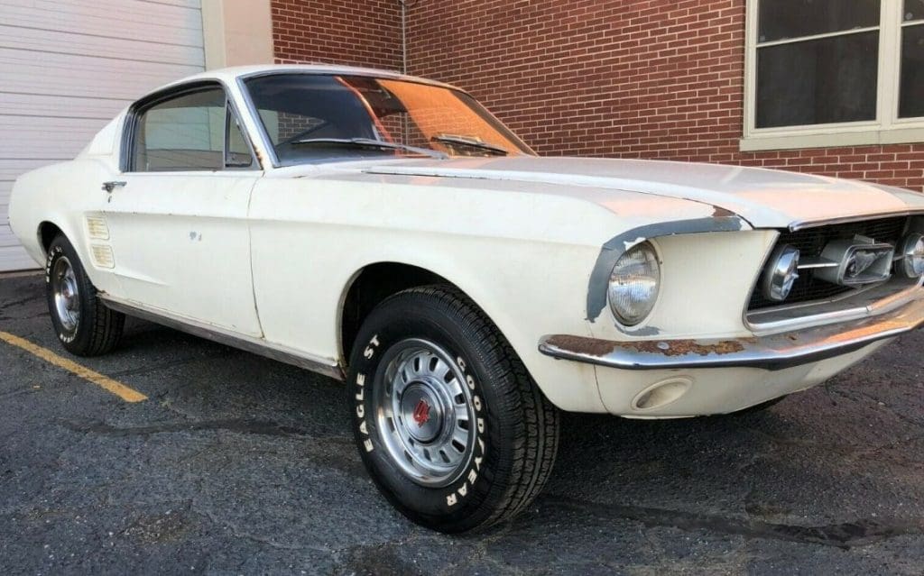 Wimbledon White 1967 Ford Mustang