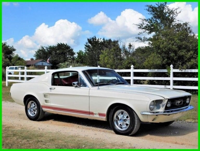 Wimbledon White 1967 Ford Mustang