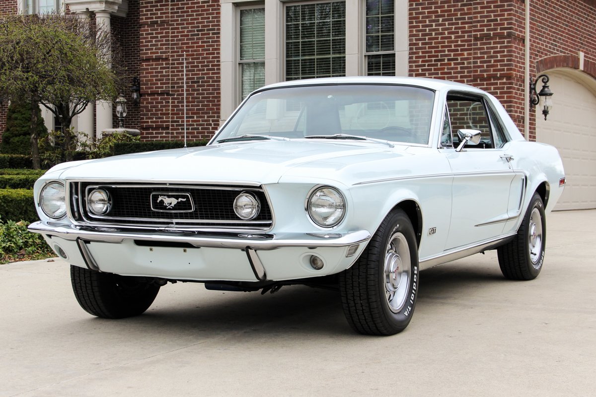 Diamond Blue 1967 Ford Mustang
