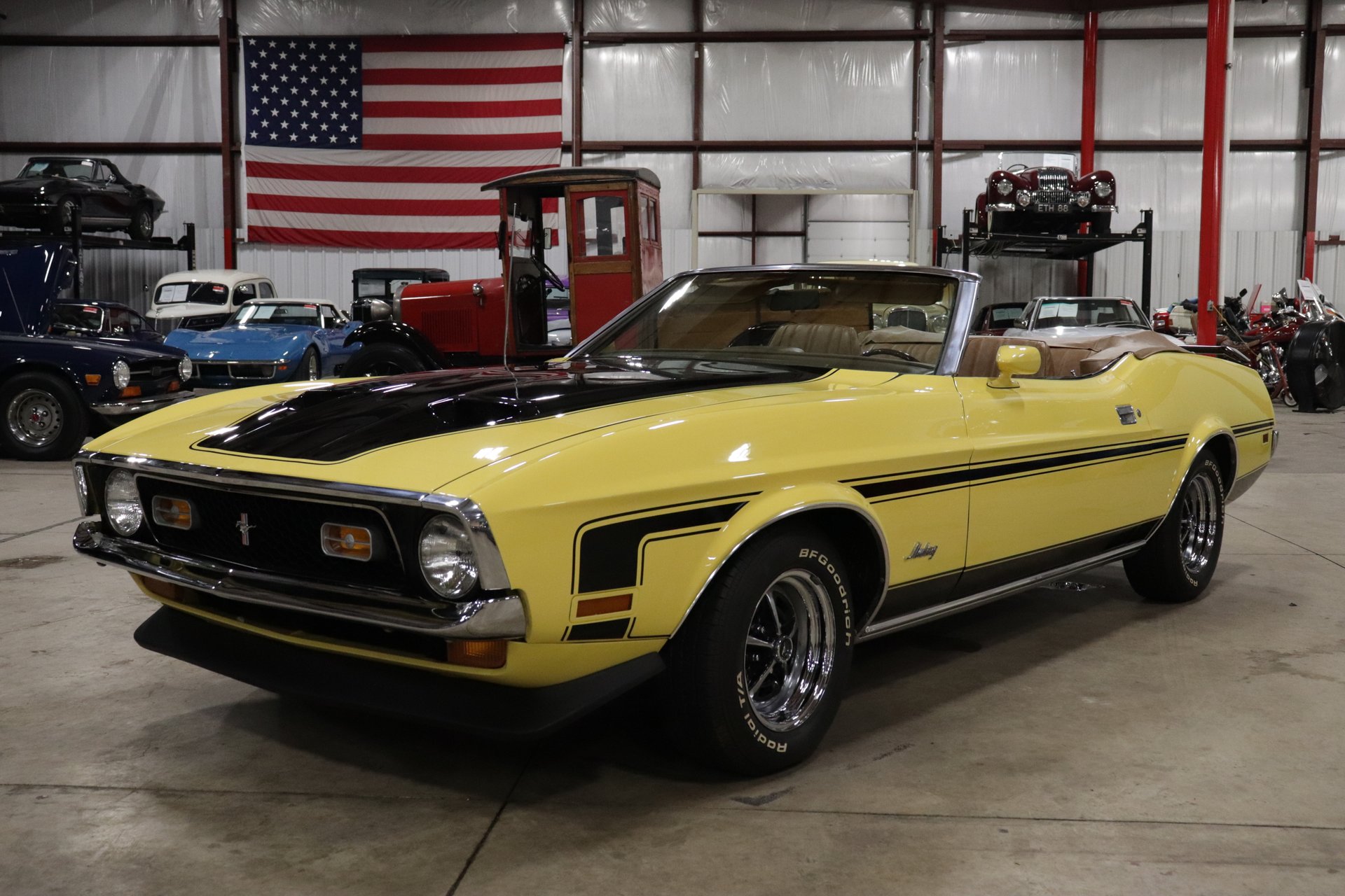 Medium Bright Yellow 1972 Ford Mustang