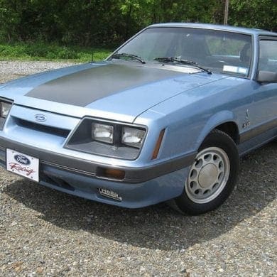 Light Regatta Blue 1985 Ford Mustang