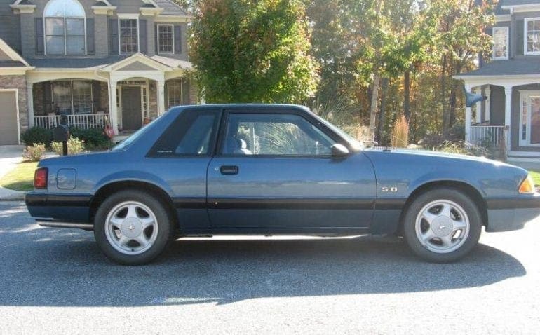 Medium Shadow Blue 1987 Ford Mustang