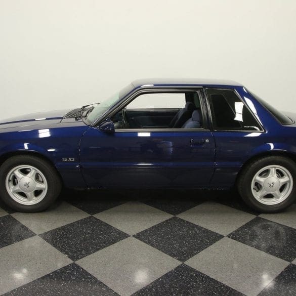 Dark Shadow Blue 1988 Ford Mustang