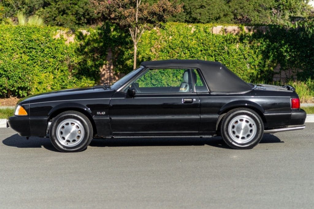 1989 Ford Mustang Options