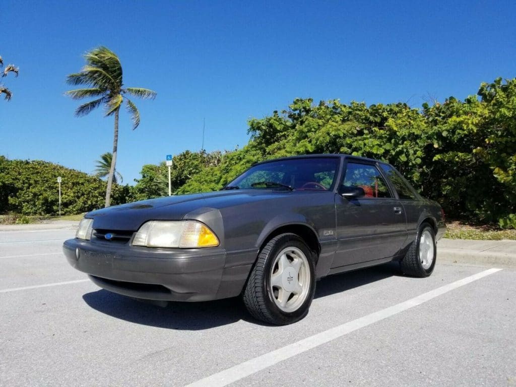 Medium Titanium 1992 Ford Mustang