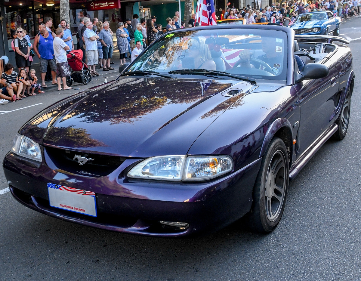 Deep Violet 1997 Ford Mustang