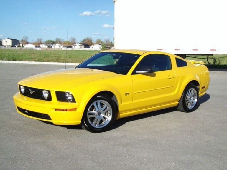 Screaming Yellow 2005 Ford Mustang