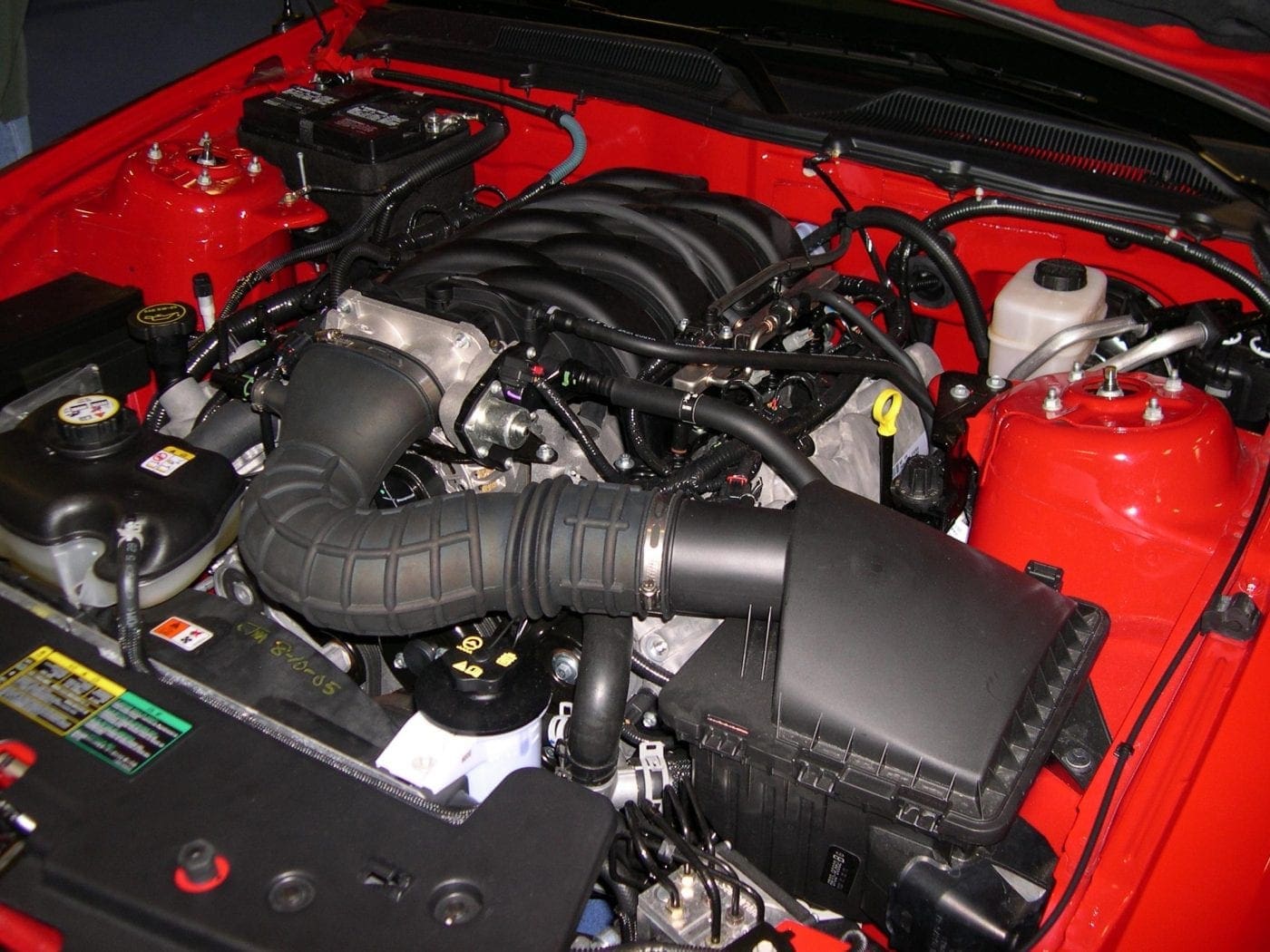 2006 Mustang Engine Information & Specs - 281 Modular V8 (4.6 L)