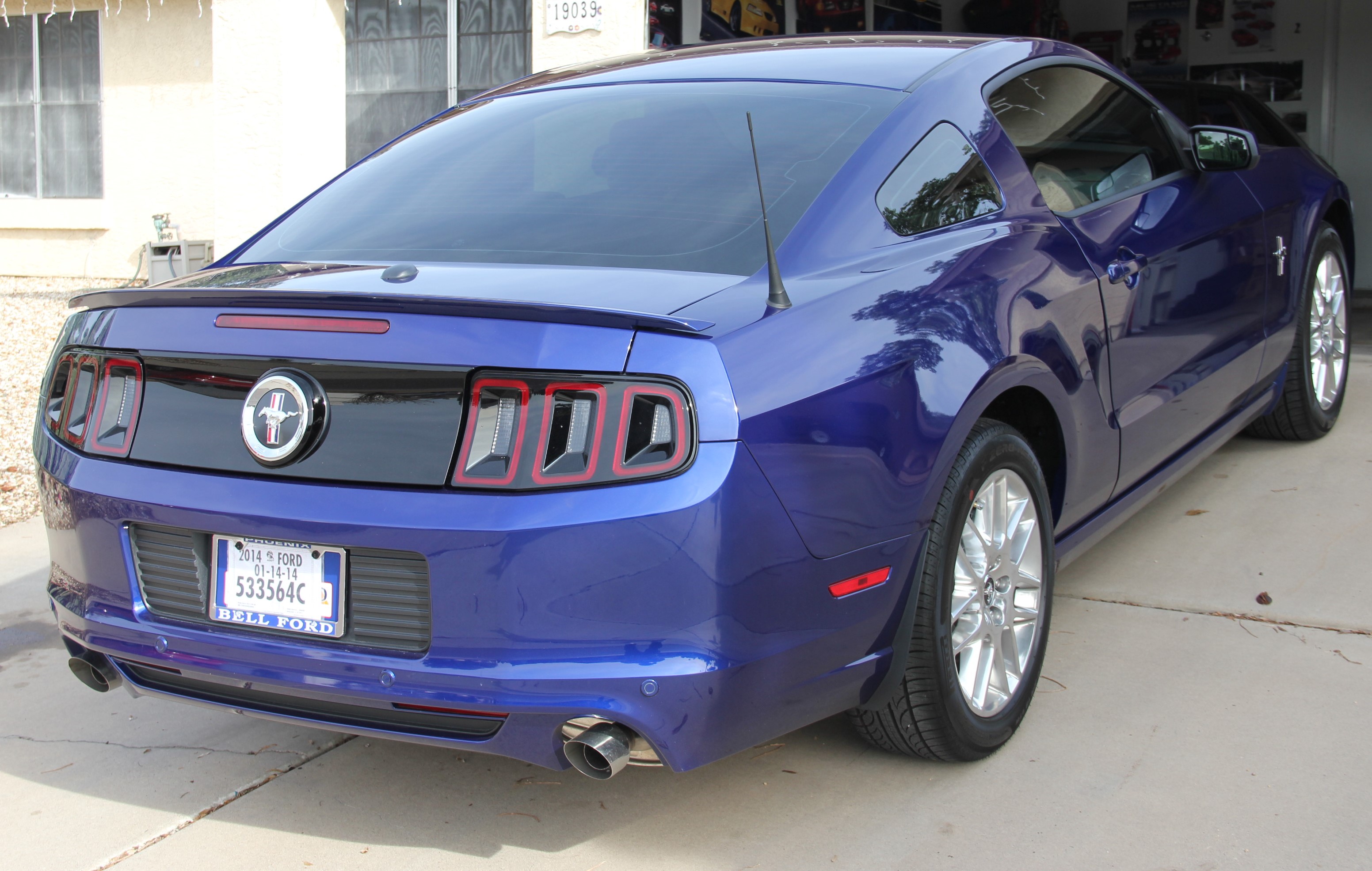 Deep Impact Blue 2014 Ford Mustang