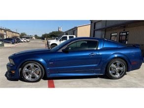Vista Blue 2006 Ford Mustang