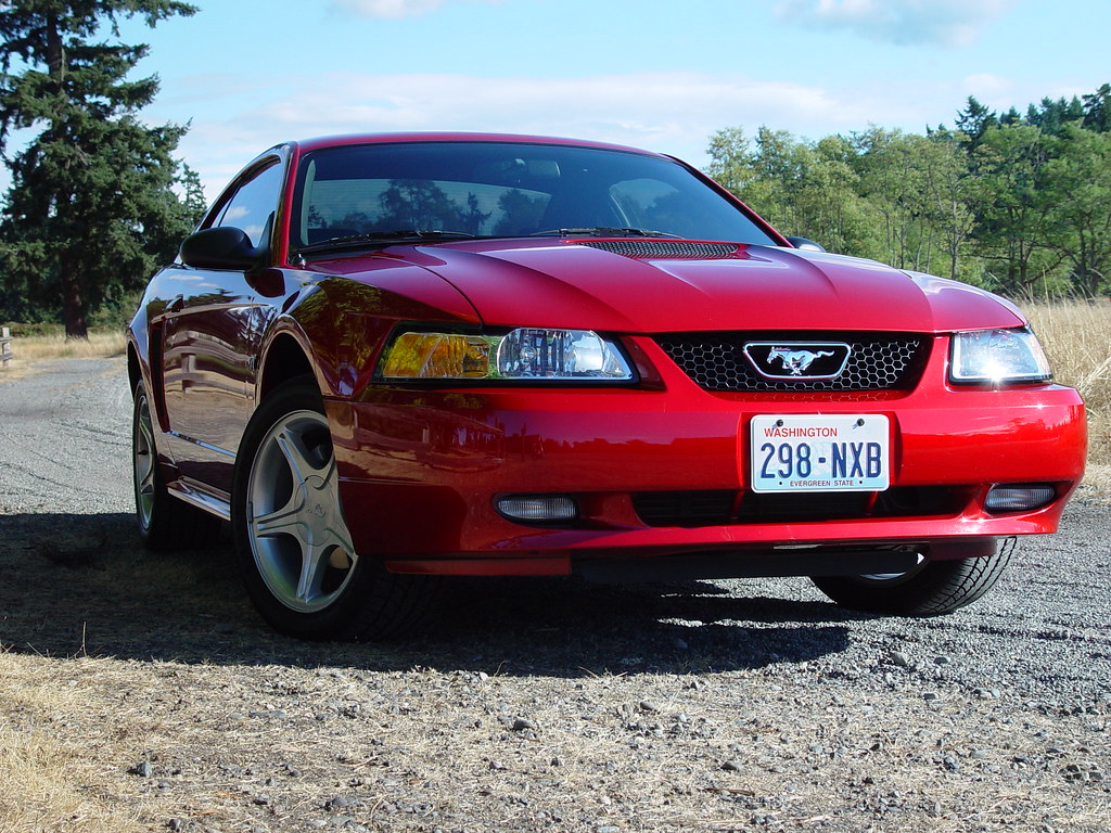 Laser Red 2000 Ford Mustang