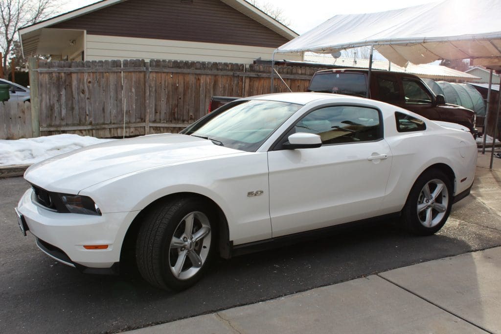 Performance White 2012 Ford Mustang