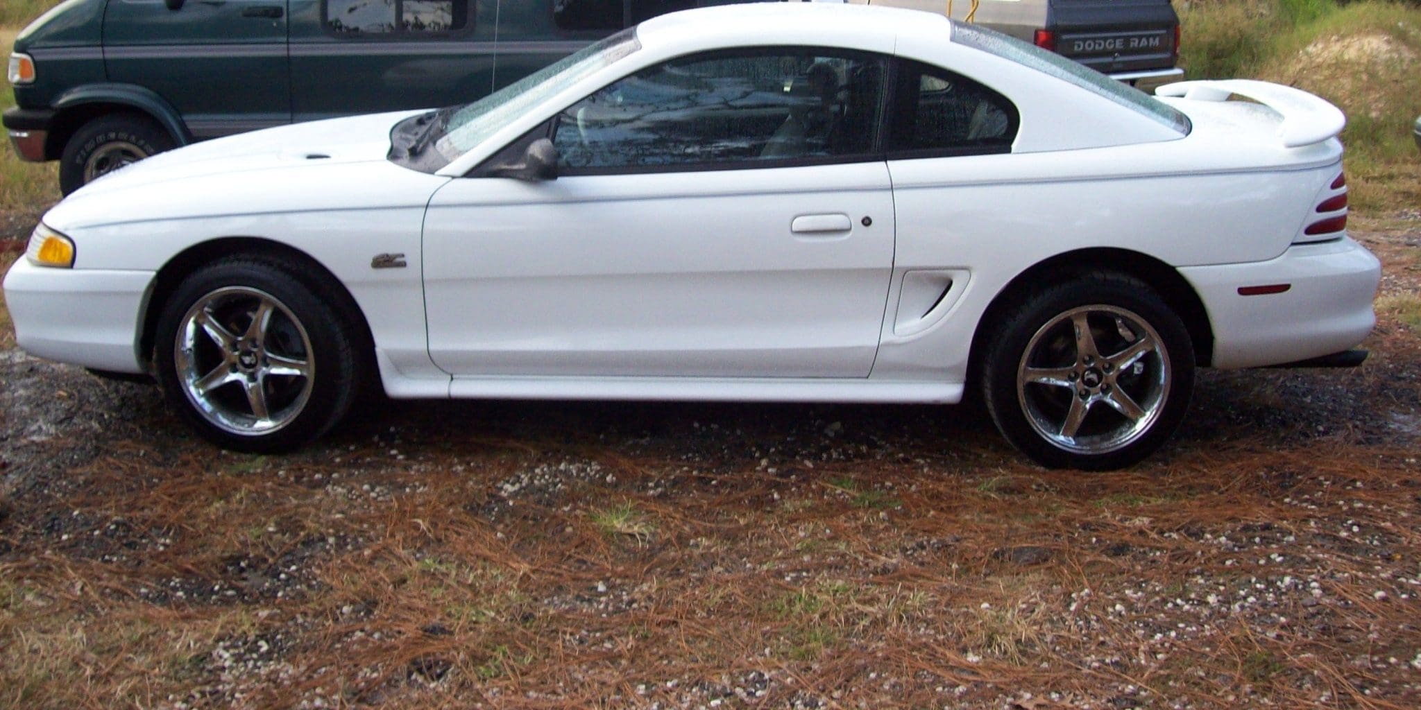 Opal Frost 1995 Ford Mustang