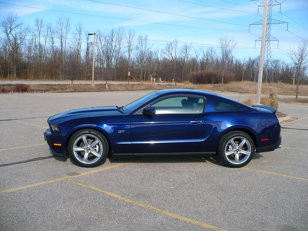 Kona Blue 2010 Ford Mustang