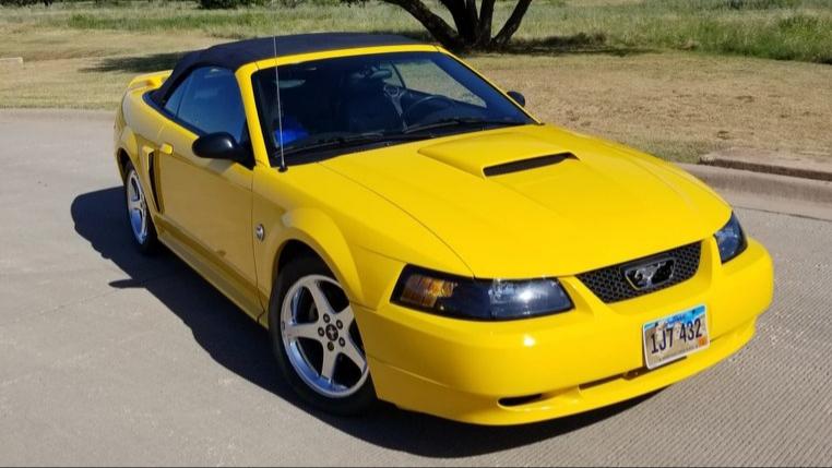 Screaming Yellow 2005 Ford Mustang