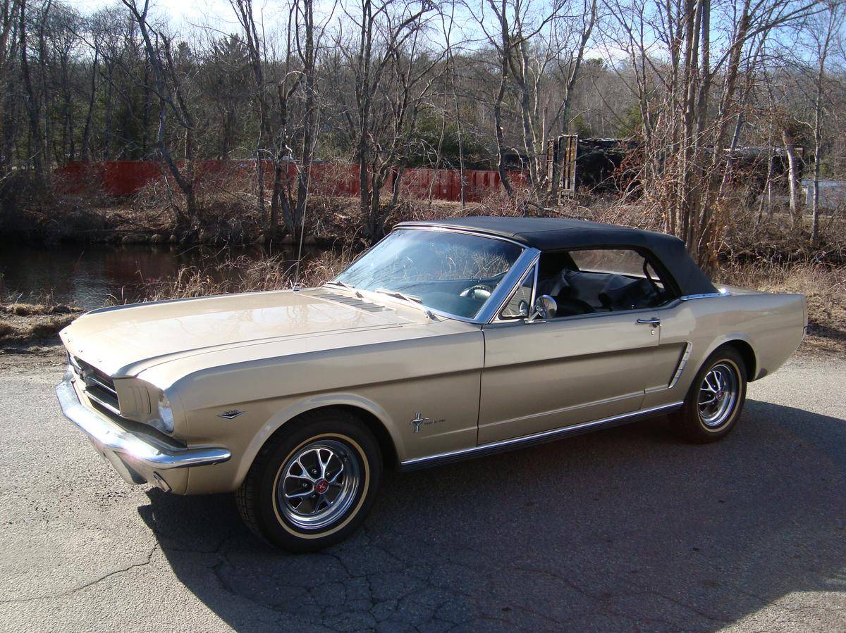 Chantilly Beige 1964 Ford Mustang