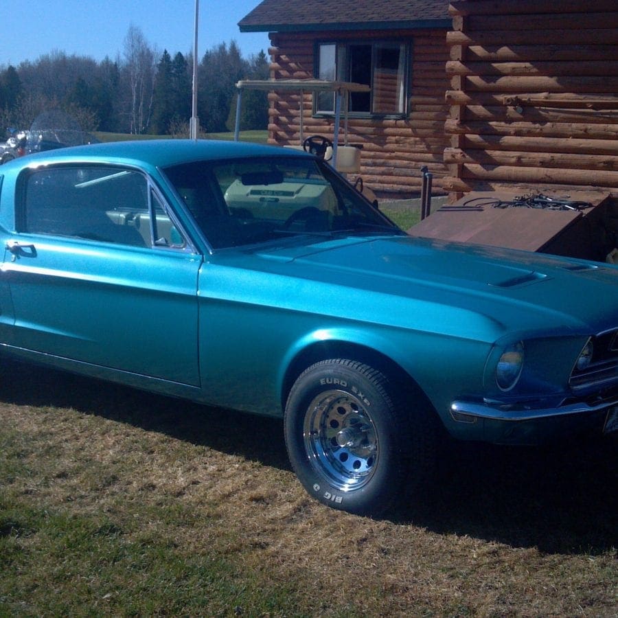 Tahoe Turquoise 1968 Ford Mustang