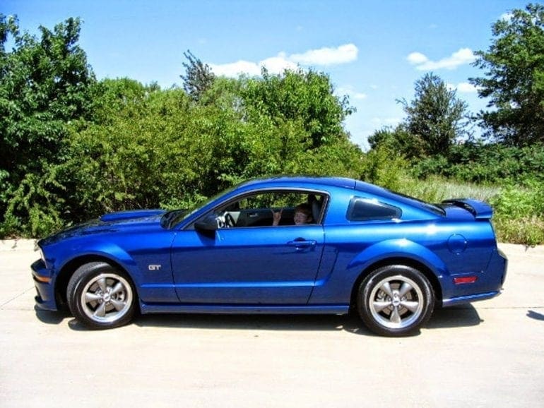 Vista Blue 2009 Ford Mustang