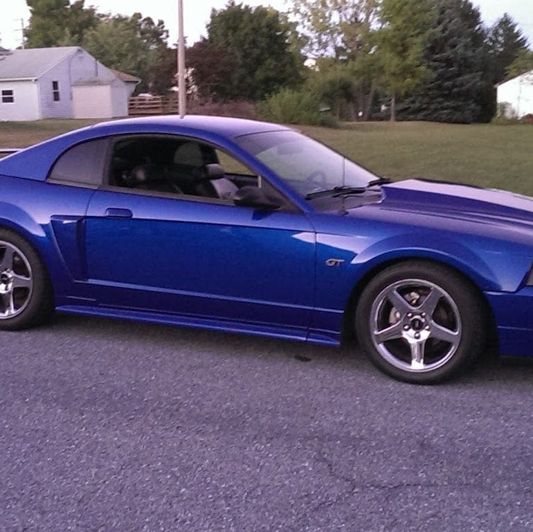 Sonic Blue 2002 Ford Mustang