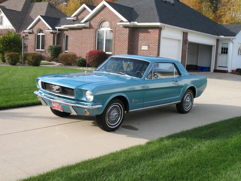 Tahoe Turquoise 1966 Ford Mustang