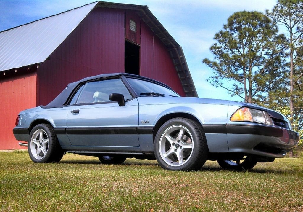 Light Crystal Blue 1990 Ford Mustang