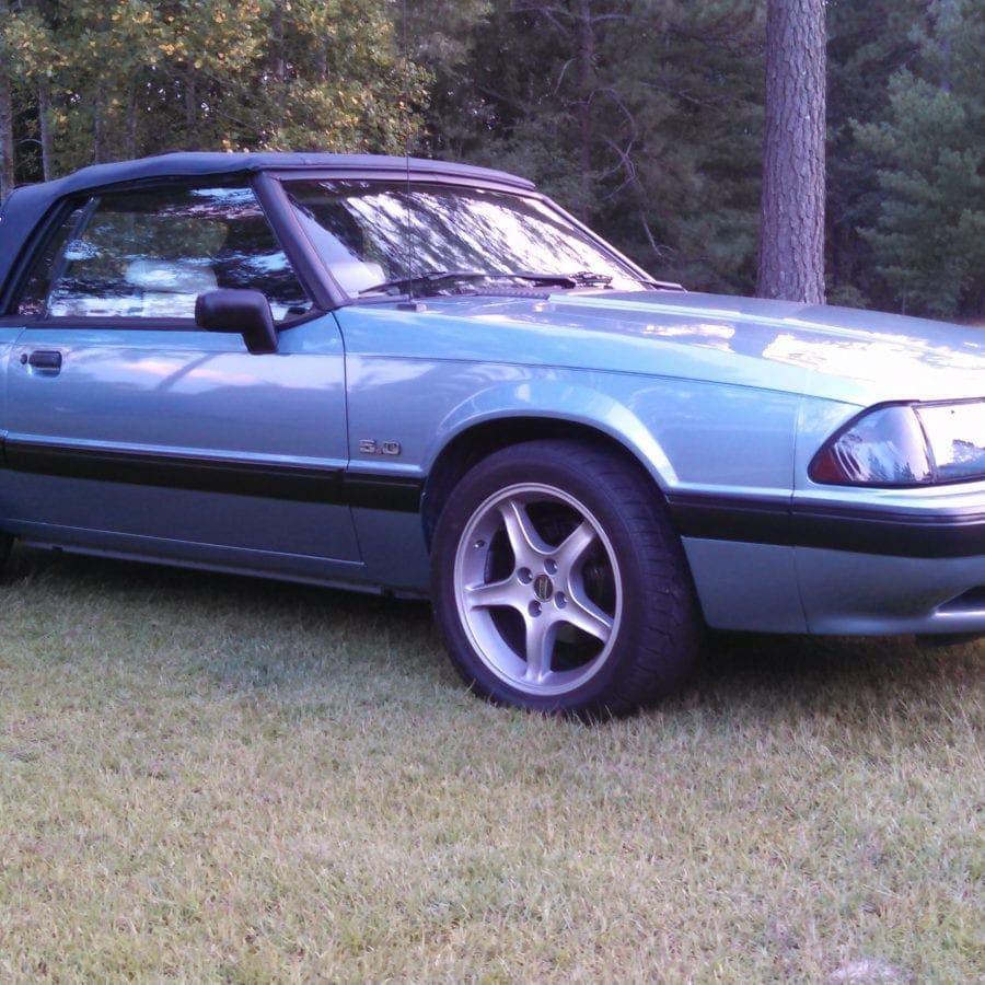 Light Crystal Blue 1990 Ford Mustang
