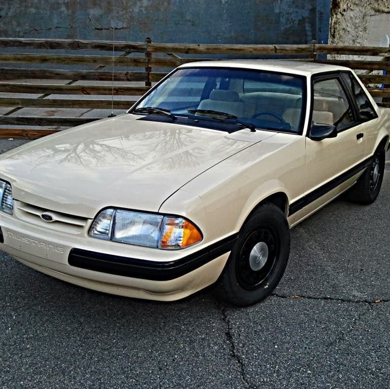 Sand Beige 1986 Ford Mustang