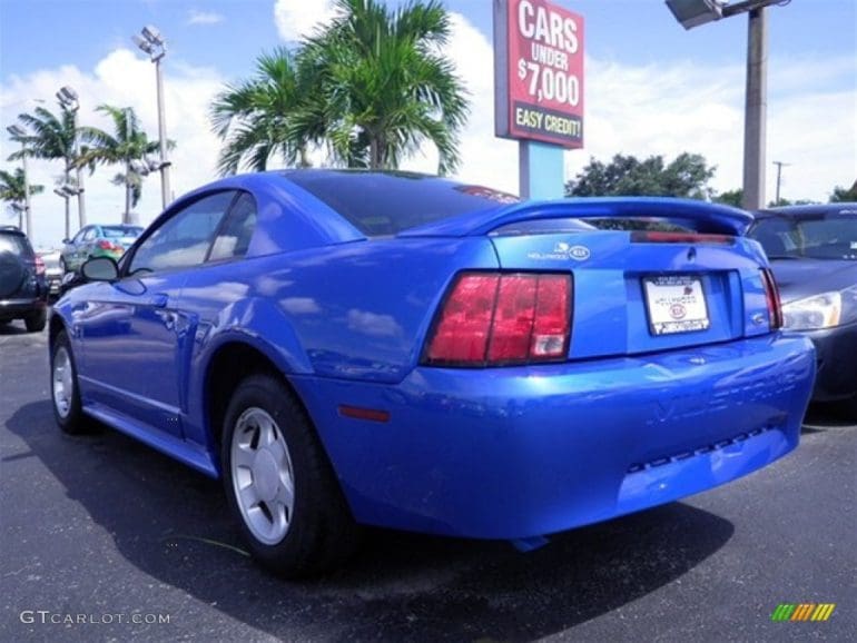 Bright Atlantic Blue 2000 Ford Mustang