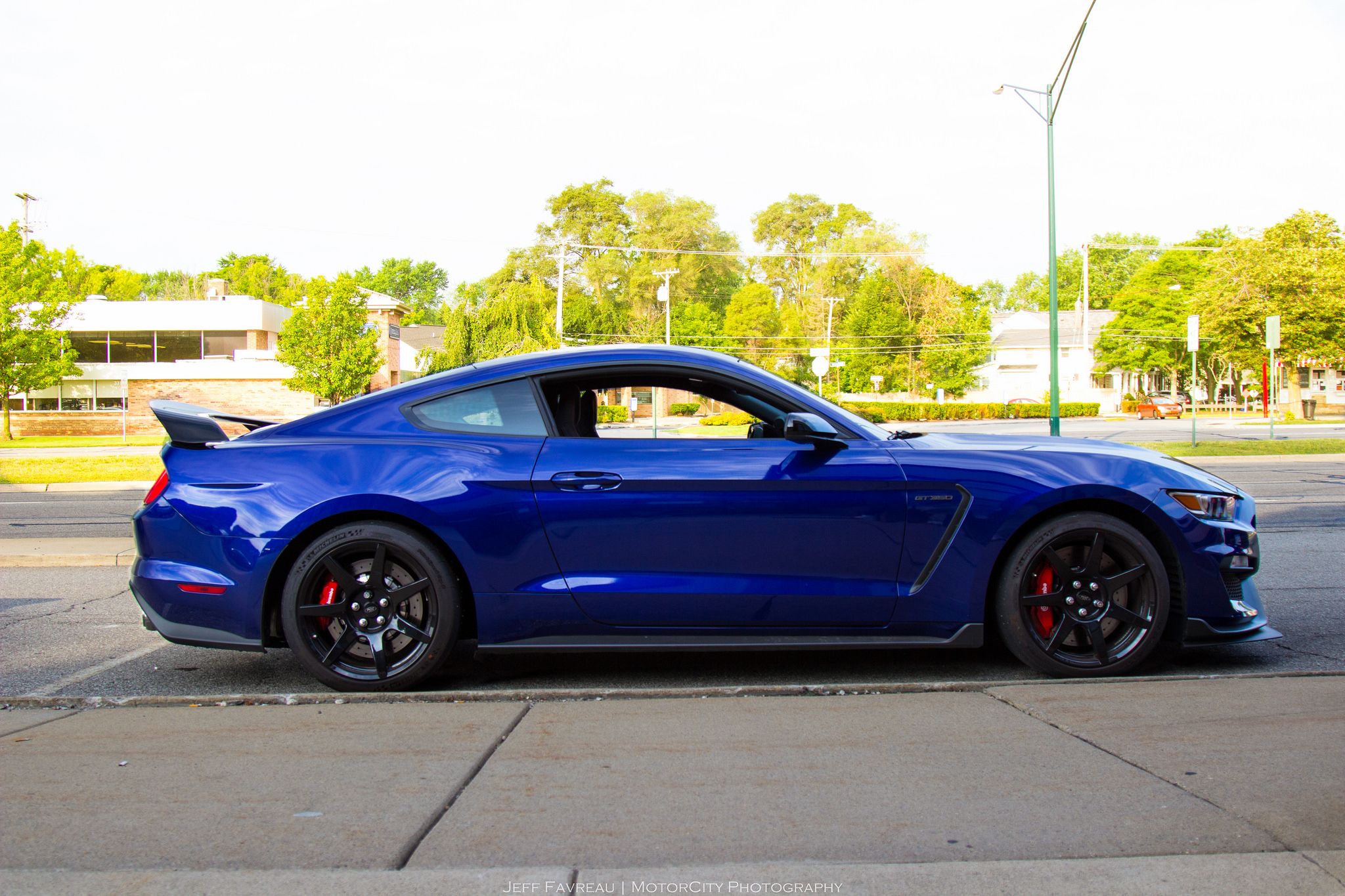 Deep Impact Blue 2015 Ford Mustang