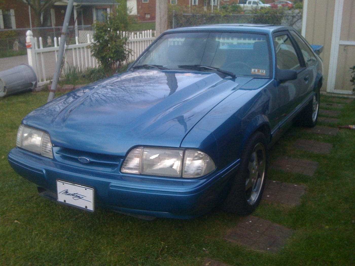 Bright Regatta Blue 1989 Ford Mustang