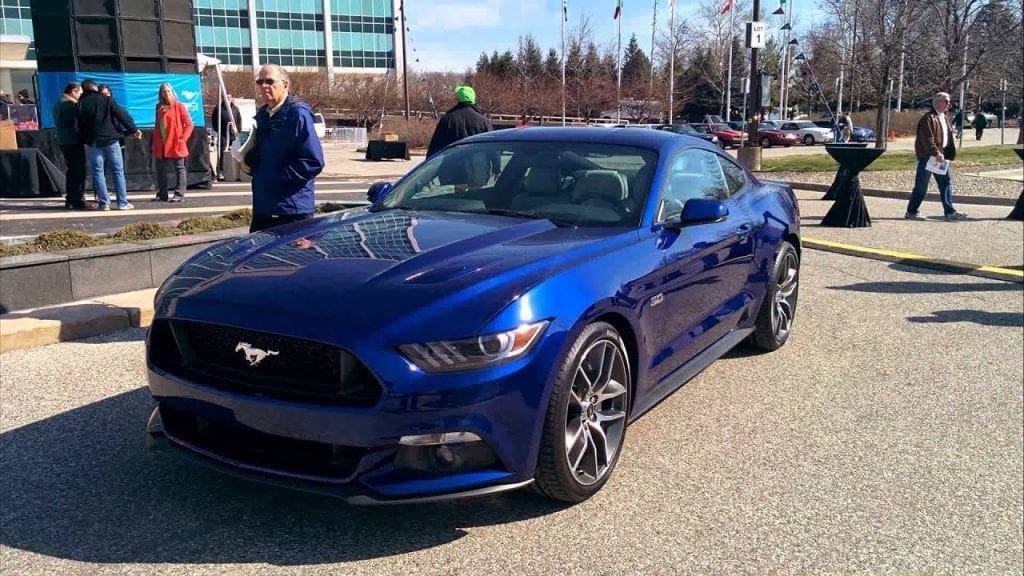 Deep Impact Blue 2015 Ford Mustang