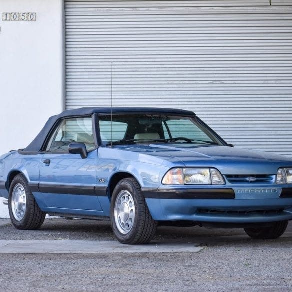 Light Crystal Blue 1990 Ford Mustang