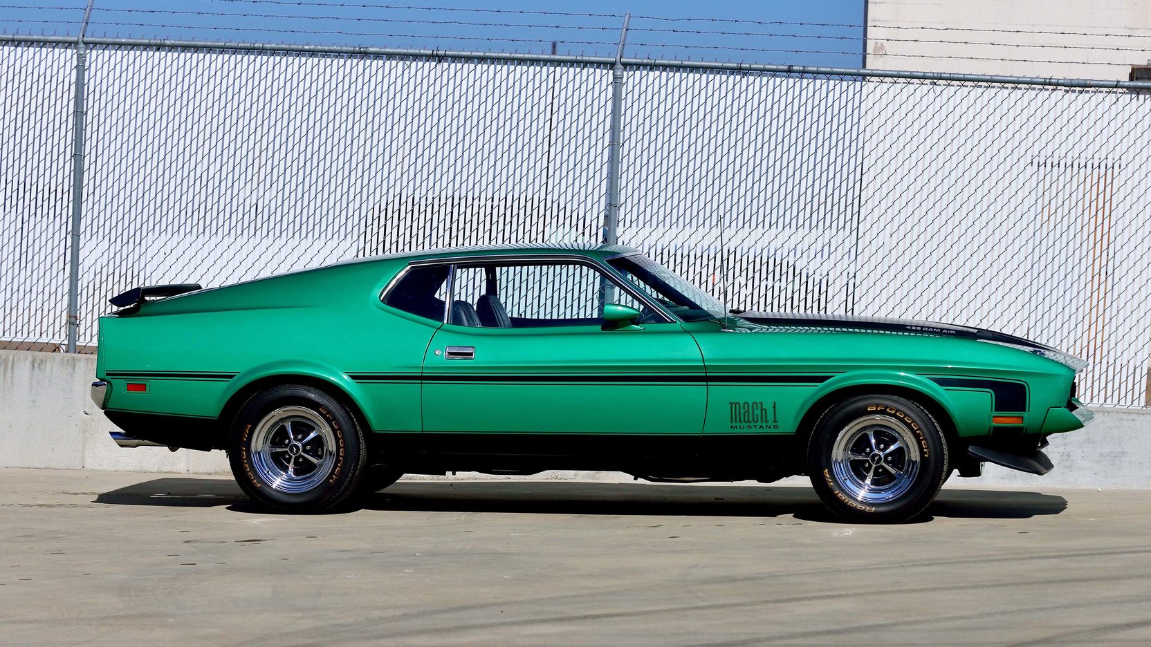 Medium Green 1971 Ford Mustang