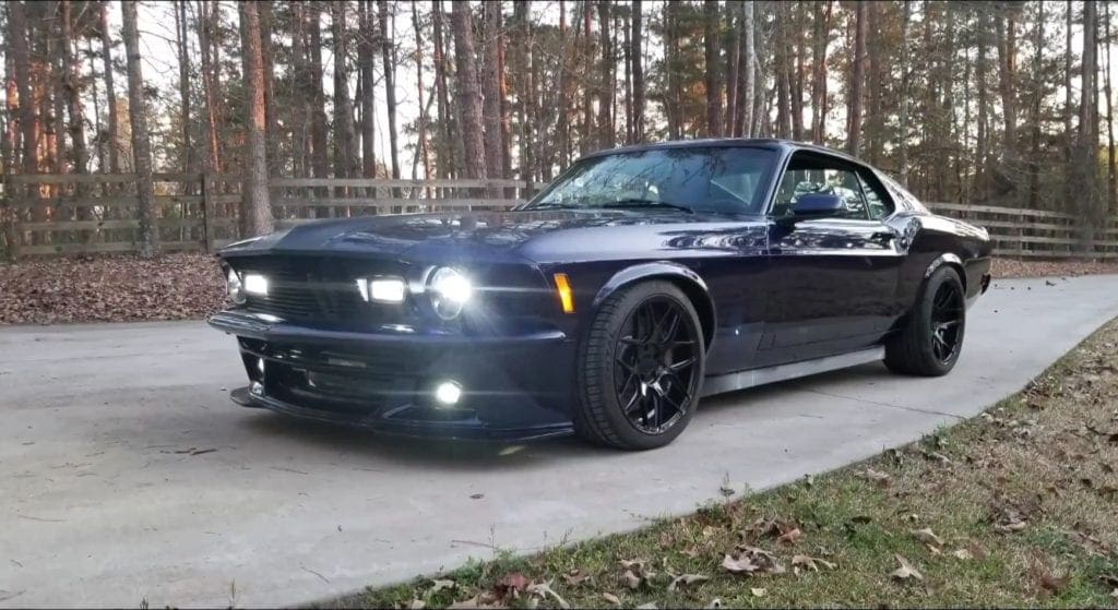 Video: 1970 Ford Mustang Mach 1 Ultimate Restomod - Mustang Specs