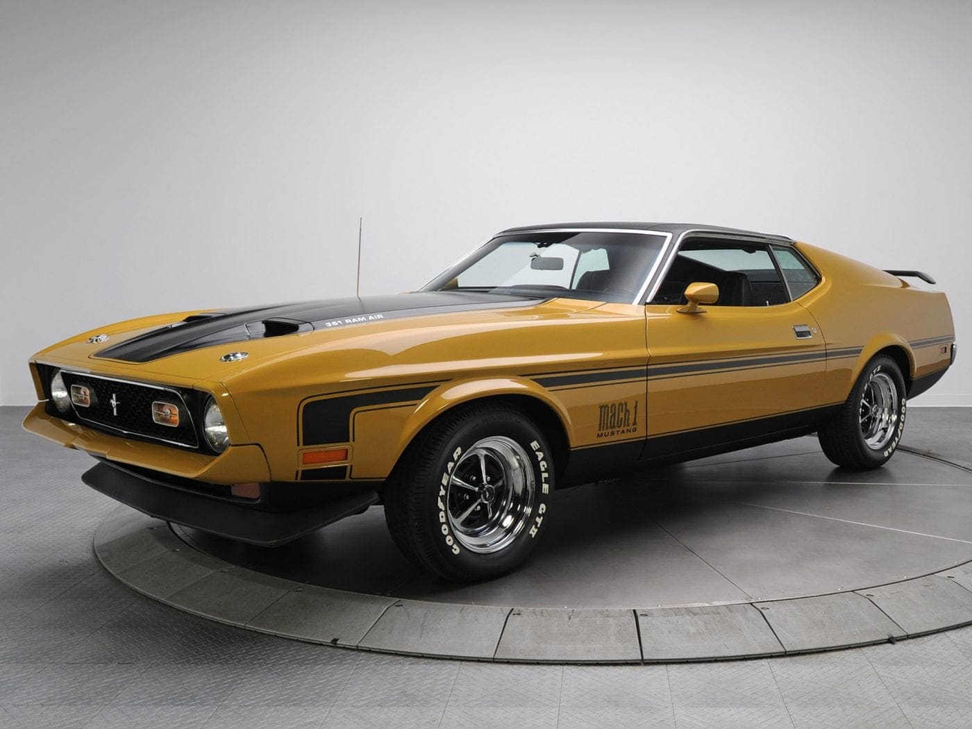 1971 Ford Mustang Mach 1 Wallpapers | MustangSpecs.com