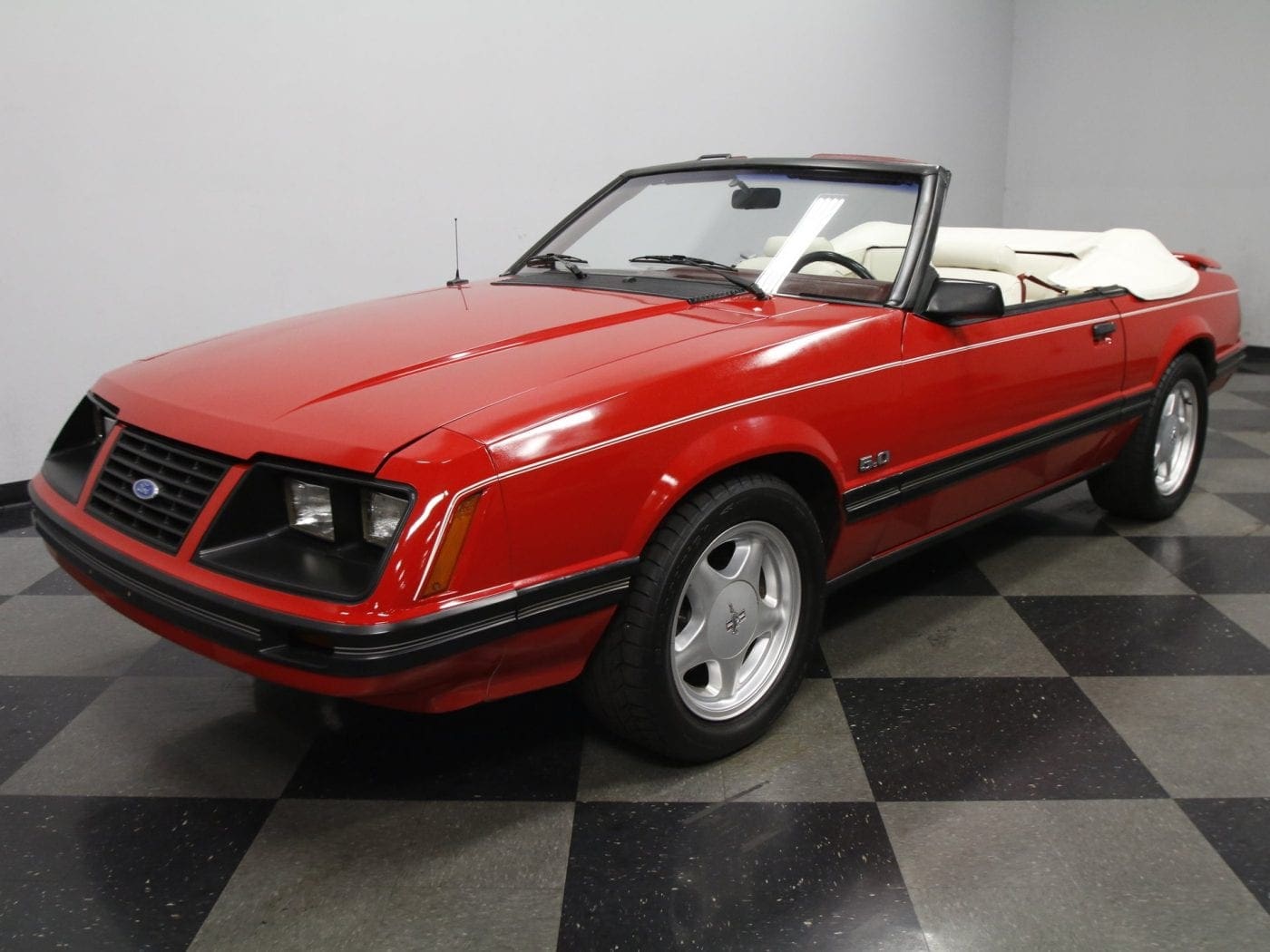 1983 Ford Mustang GLX Wallpapers | MustangSpecs.com