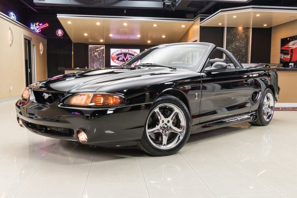 Video: 1998 Ford Mustang Convertible In-Depth Tour - Mustang Specs