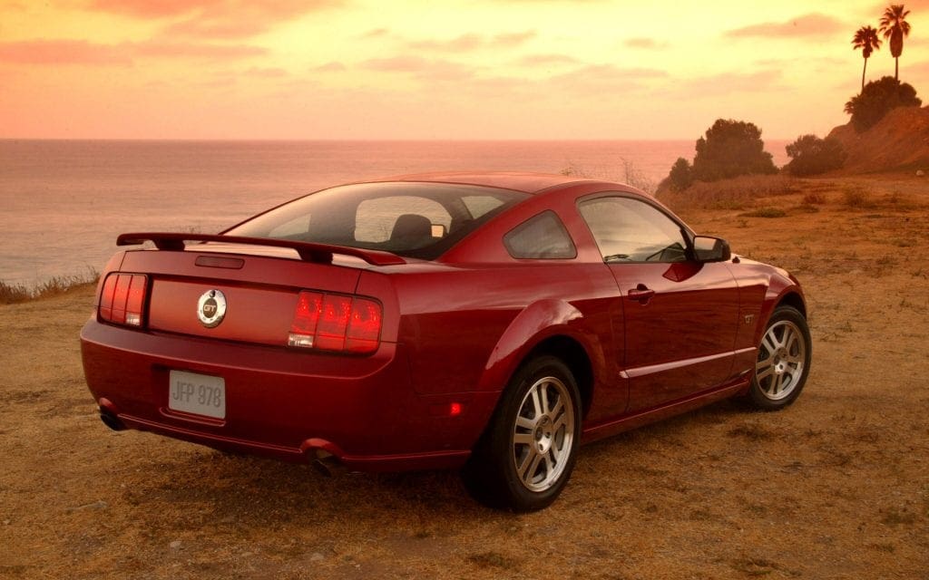 2005 Ford Mustang GT Wallpapers | MustangSpecs.com