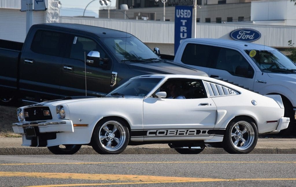 1976 Ford Mustang Cobra II Wallpapers | MustangSpecs.com