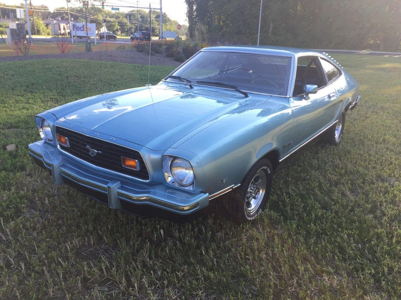 1975 Ford Mustang Mach 1 Wallpapers | MustangSpecs.com