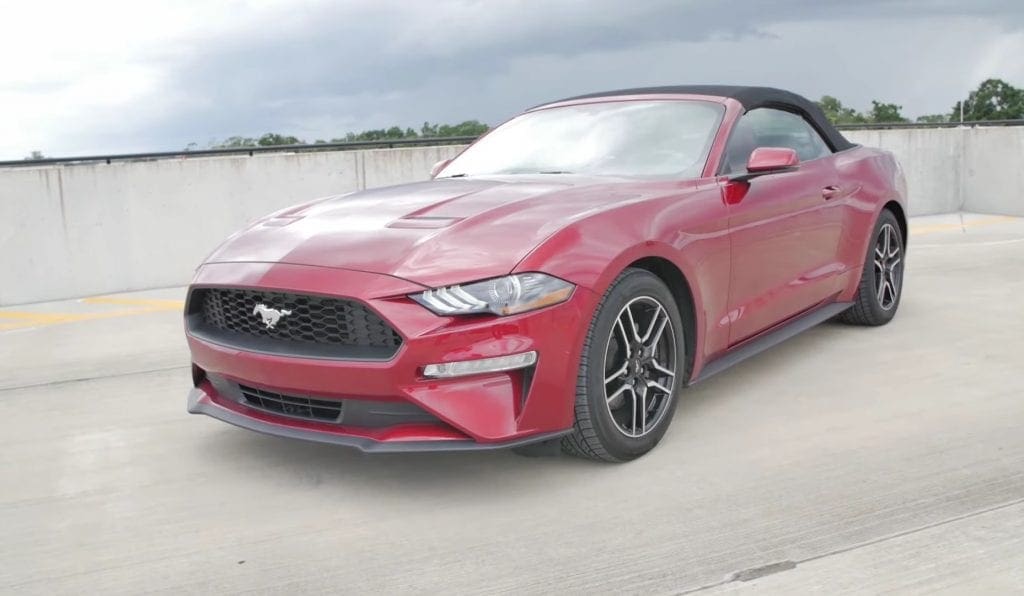 Video: 2019 Ford Mustang Convertible Test Drive Review - Mustang Specs